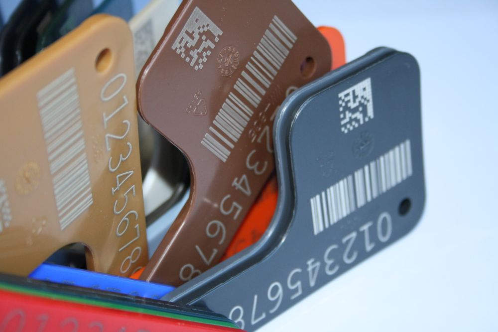 Is laser marking on plastic really so difficult? - Automator